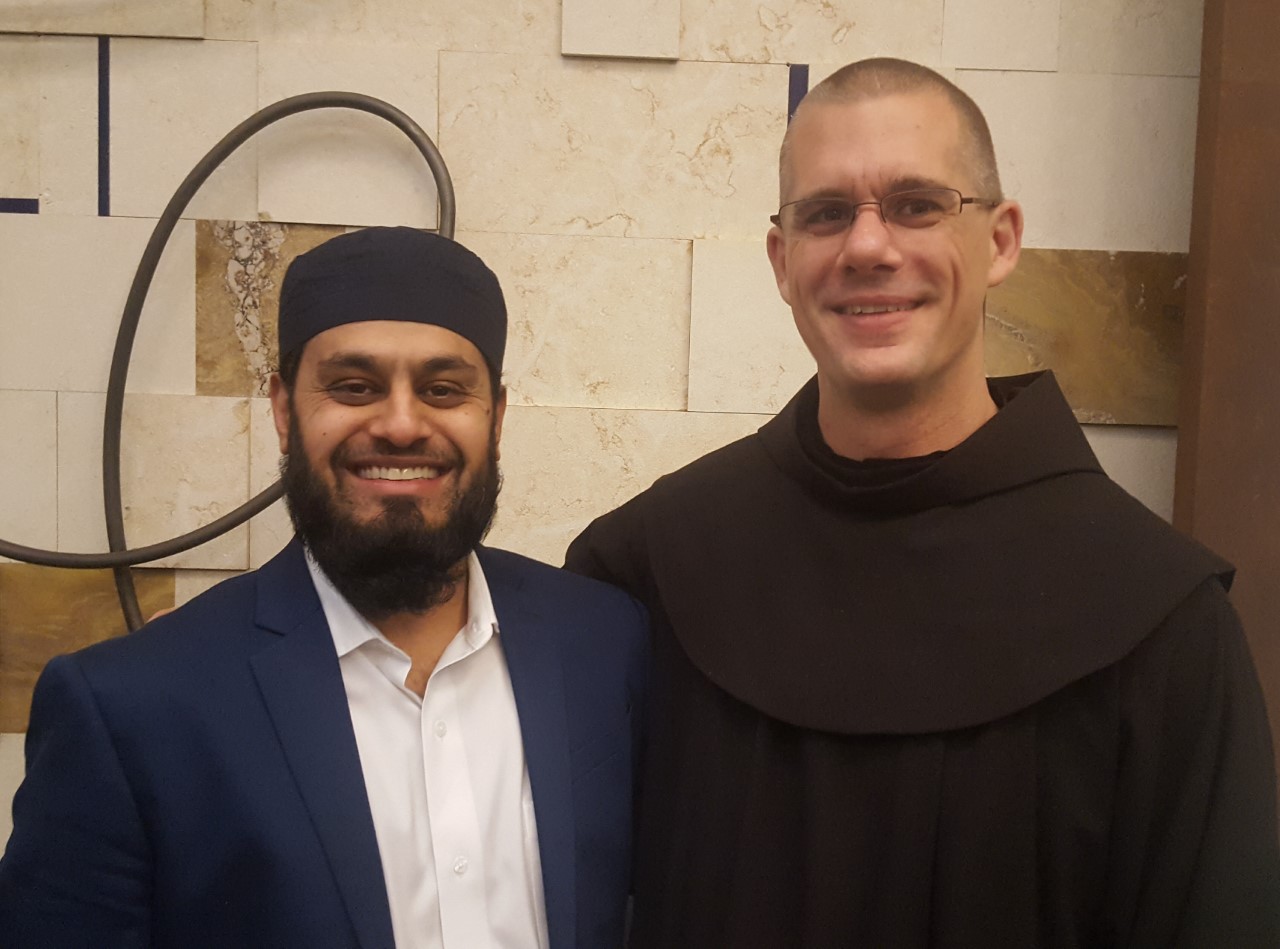 Braving a Conversation - The Sultan and The Saint